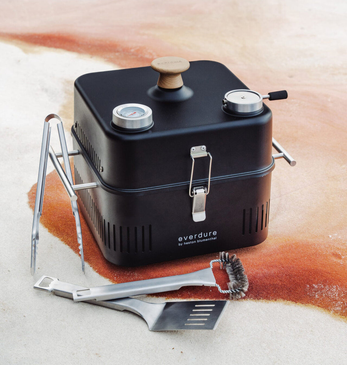 Everdure CUBE™ 360 Portable Charcoal BBQ – Outdoor Concepts